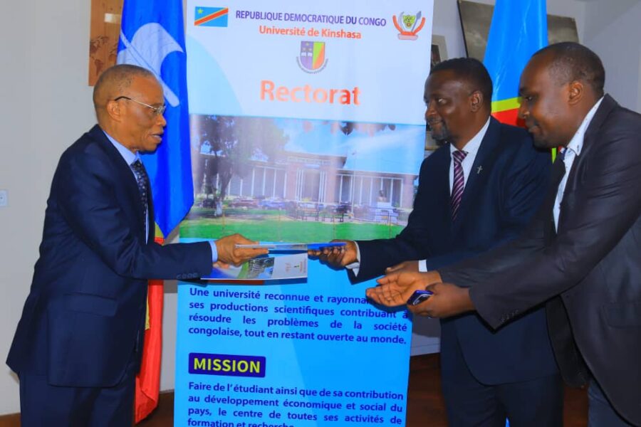 Lutte pour la salubrité : l'Université de Kinshasa et l'ONG Oeuvre Pour ...